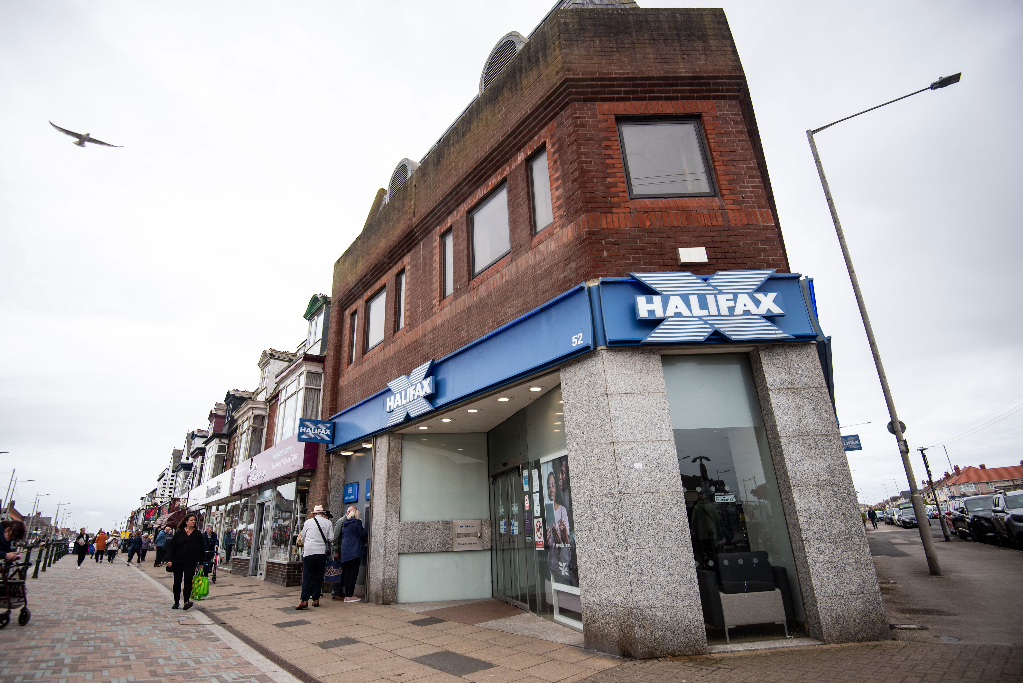 Update on future of major bank branches in Blackpool and Cleveleys ...