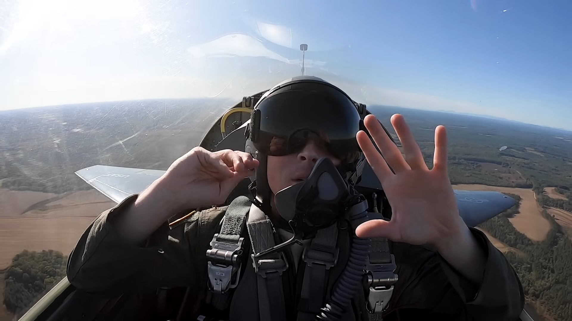 1,500+ mph fighter jet flight pulled brutal G forces until passengers ...