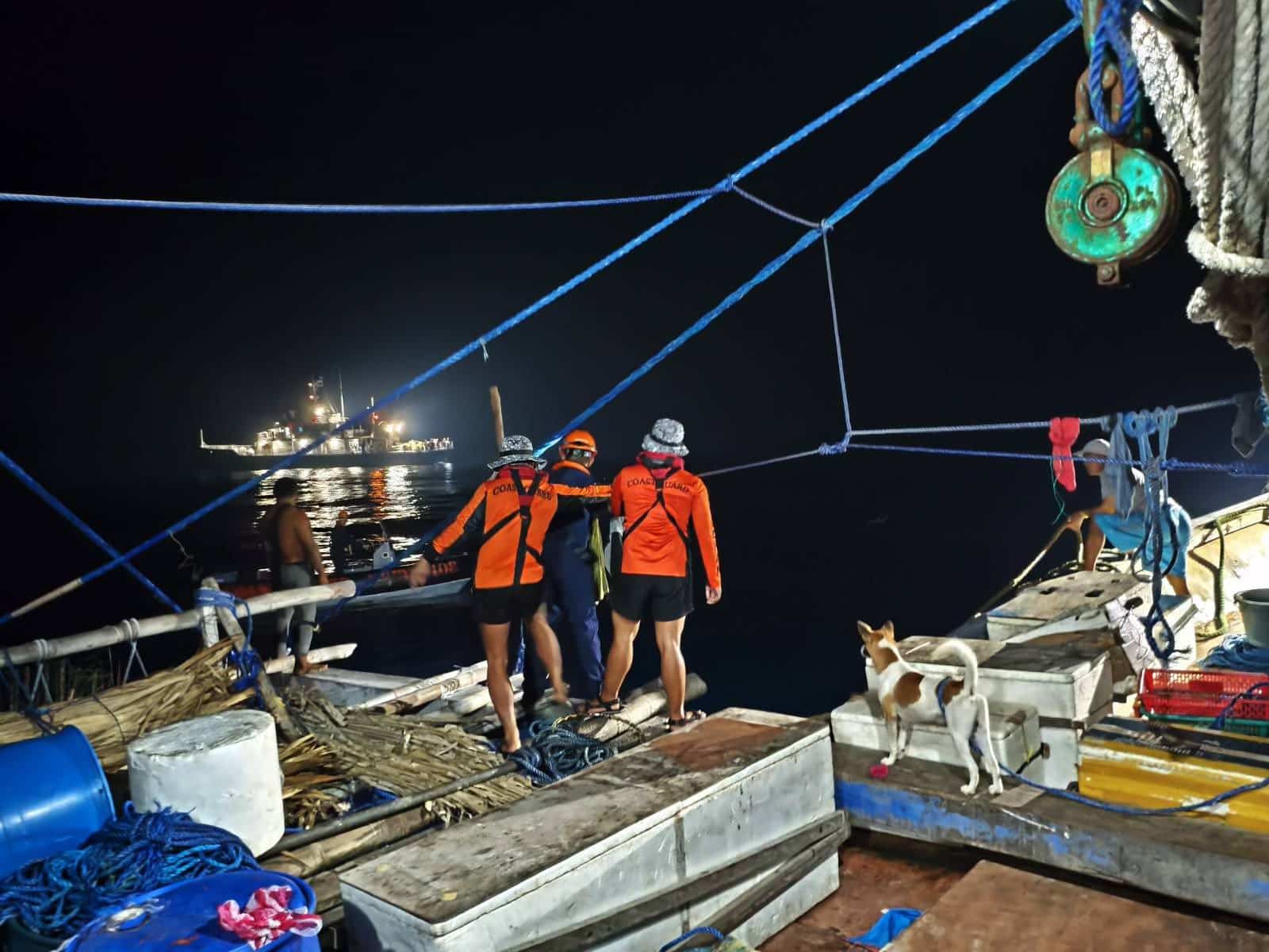 PCG rescues 23 fishermen stranded off Zambales
