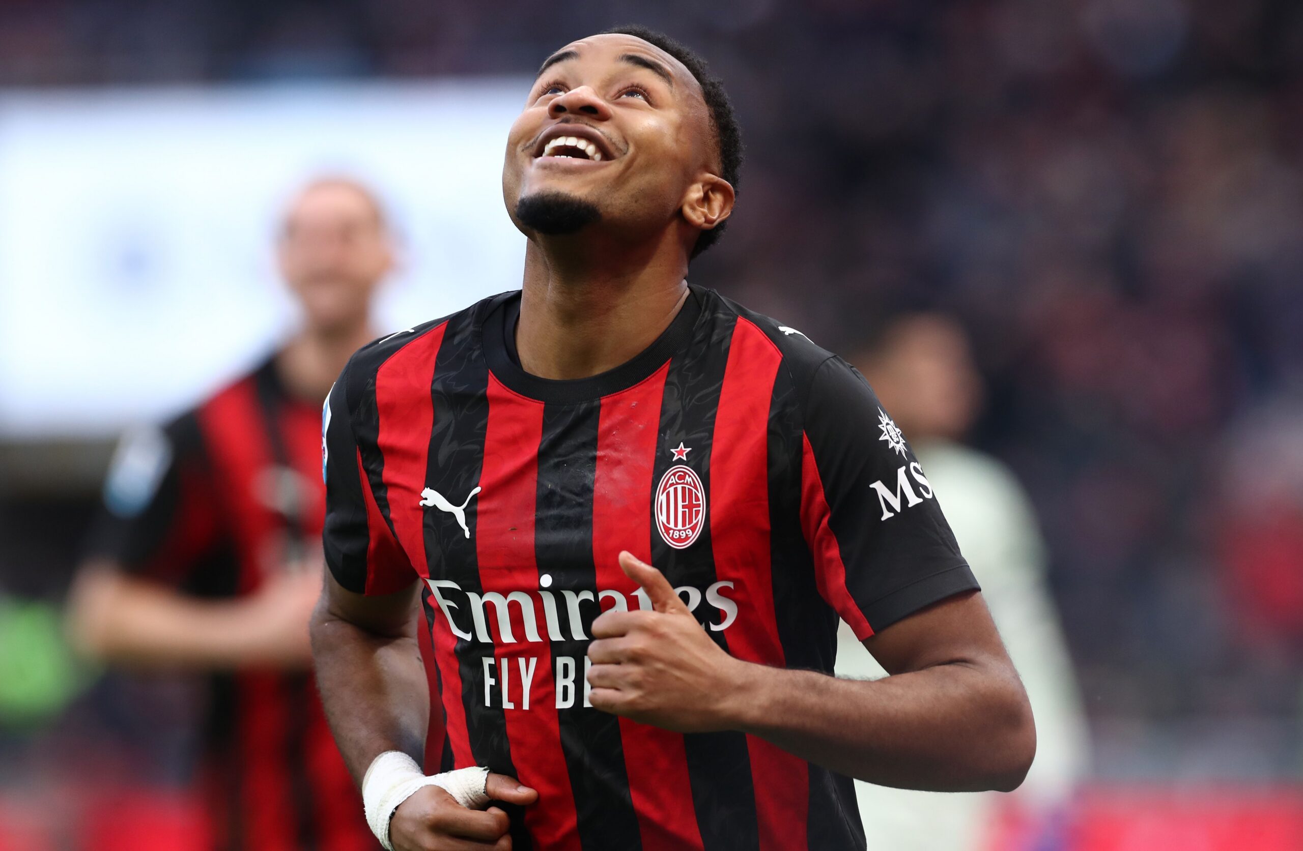 Milan-Cagliari, rebus attacco: una maglia per due