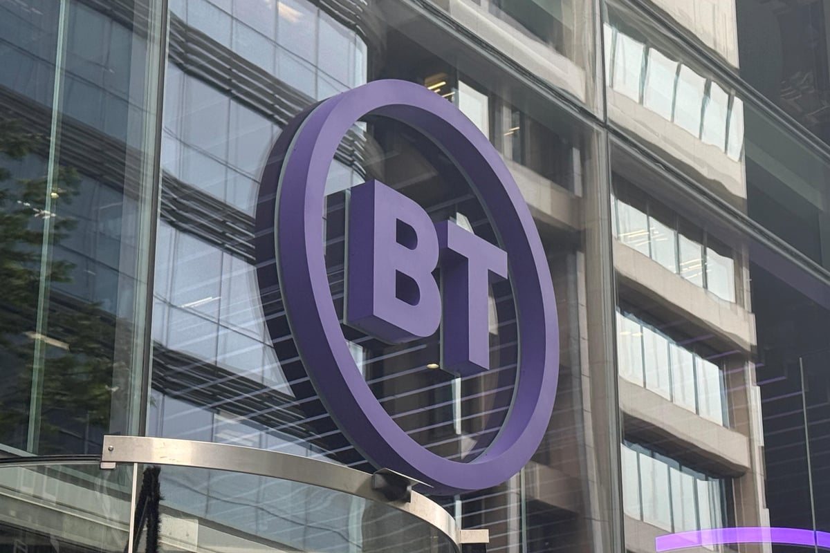 BT ramps up cost cutting as annual earnings flatline