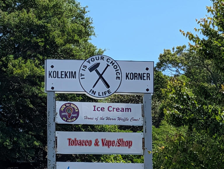 'Kole Kim' signs return in Sylva, sparking KKK comparisons again; mayor ...
