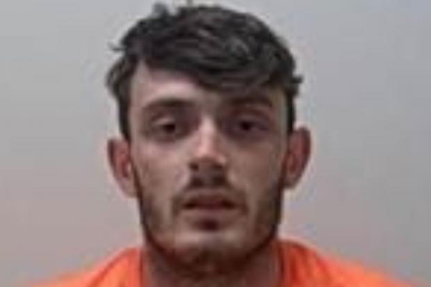 'Do not approach' - Police say 'call 999' if you see wanted man with ...