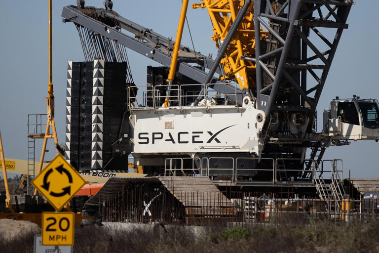 7 numbers that define SpaceX's historic IPO filing