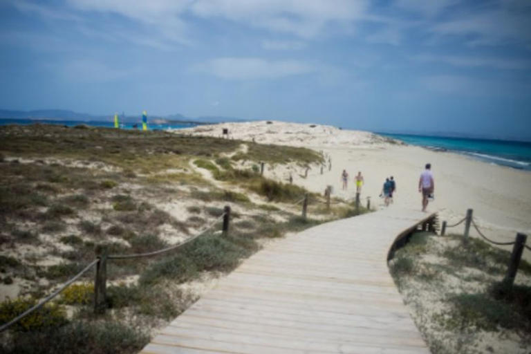 Spain forced to activate 'extreme' warning with all UK tourists warned