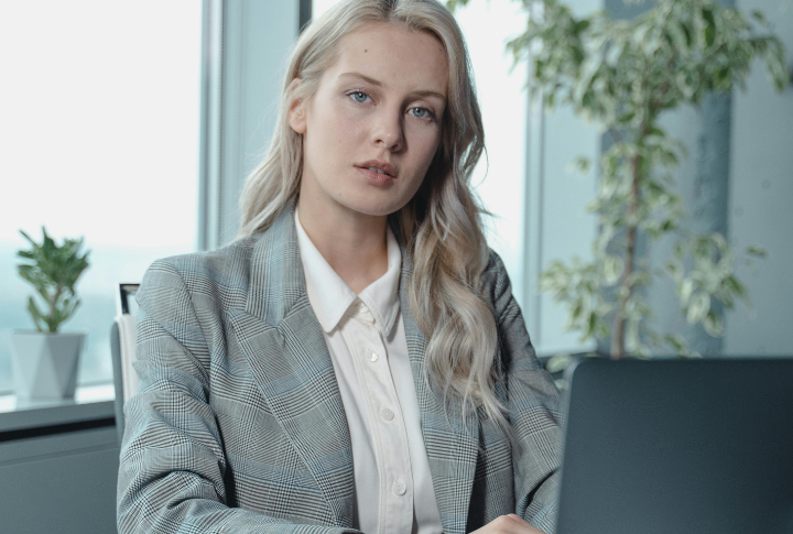 10 common formal outfit mistakes that could hurt your professional image