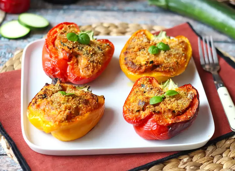 Gebakken vegetarische gevulde paprika's: het makkelijke en lekkere ...