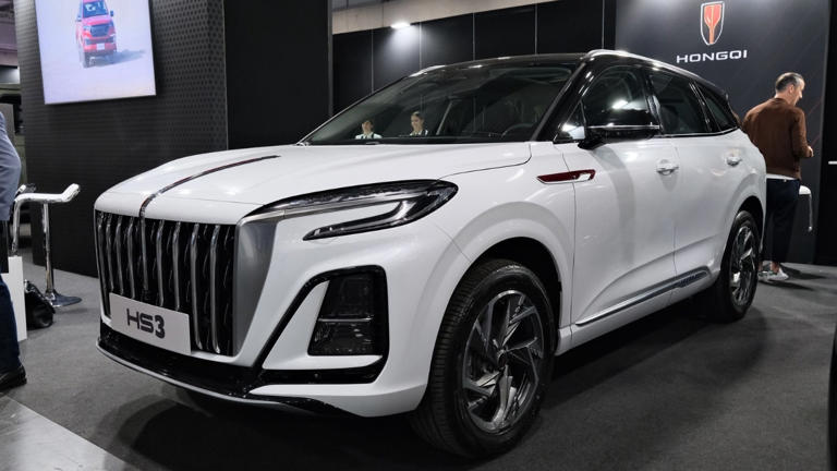 Hongqi: i primi modelli per l’Italia sono i due SUV HS3 e HS5