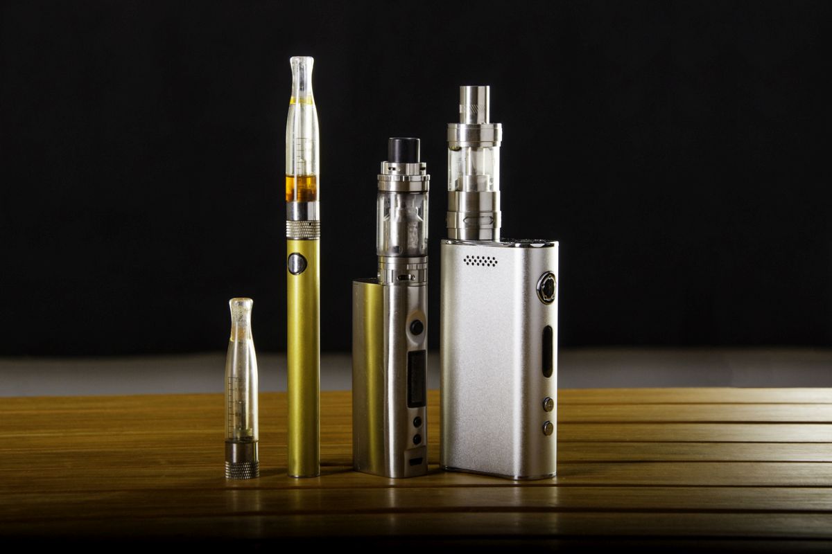 DRI's maasive crackdown on nicotine smuggling: Three lakh banned e ...