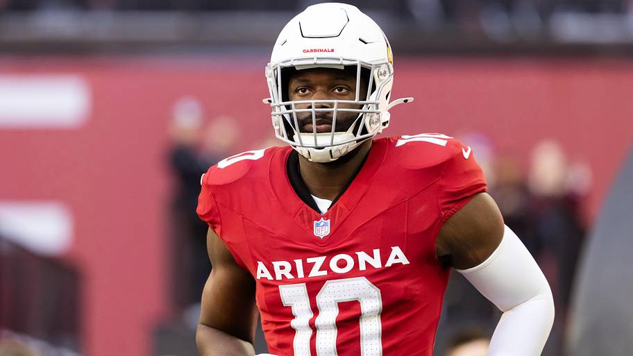 Chicago Bears should chase Josh Sweat as Cardinals drama opens the door