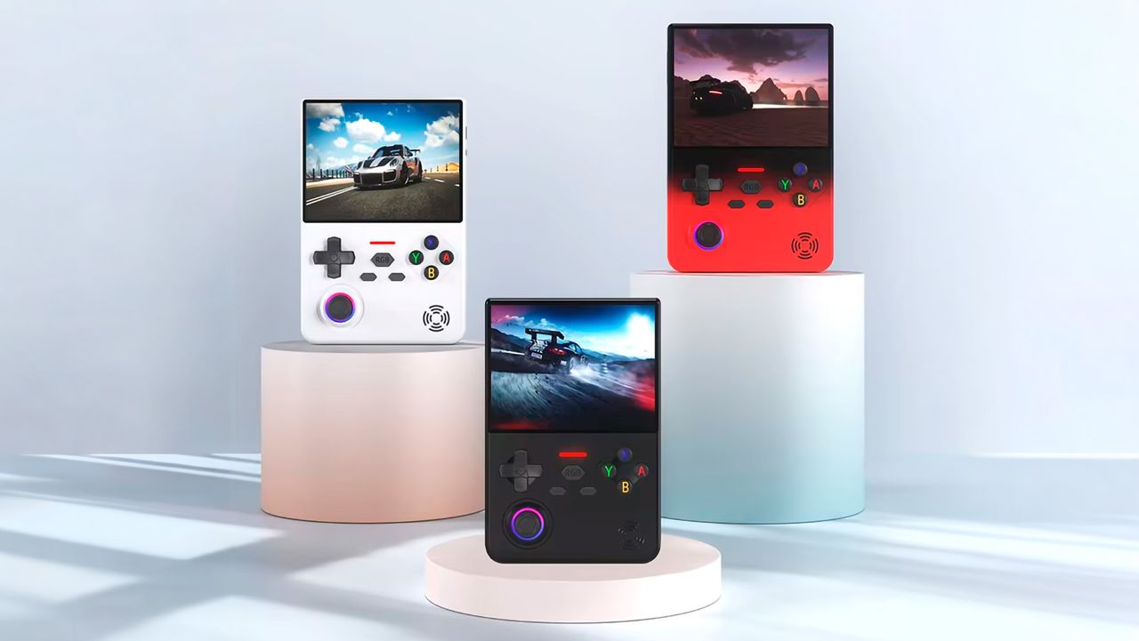 Lenovo G02 retro handheld allegedly comes preloaded with thousands of ...