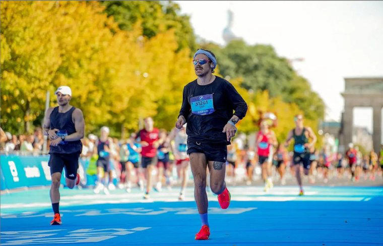 Topless hipster or Alpha Dad? What your running kit says about you