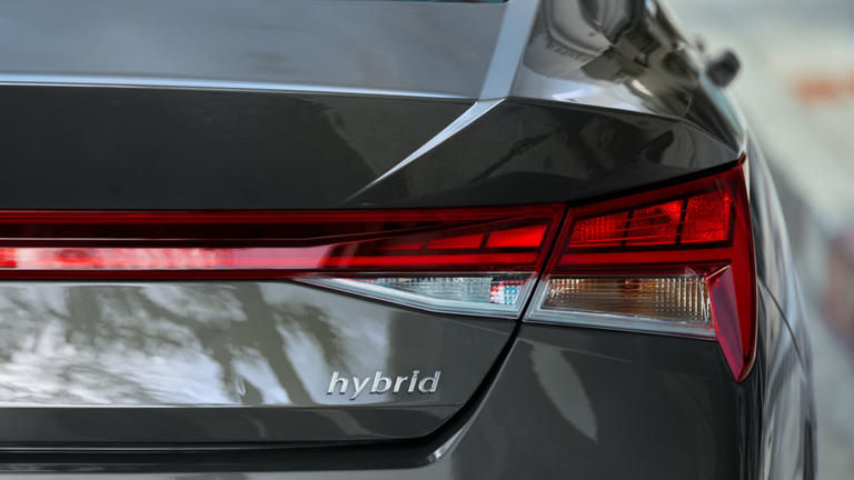 Hyundai has a hot hybrid problem on nearly 55,000 cars