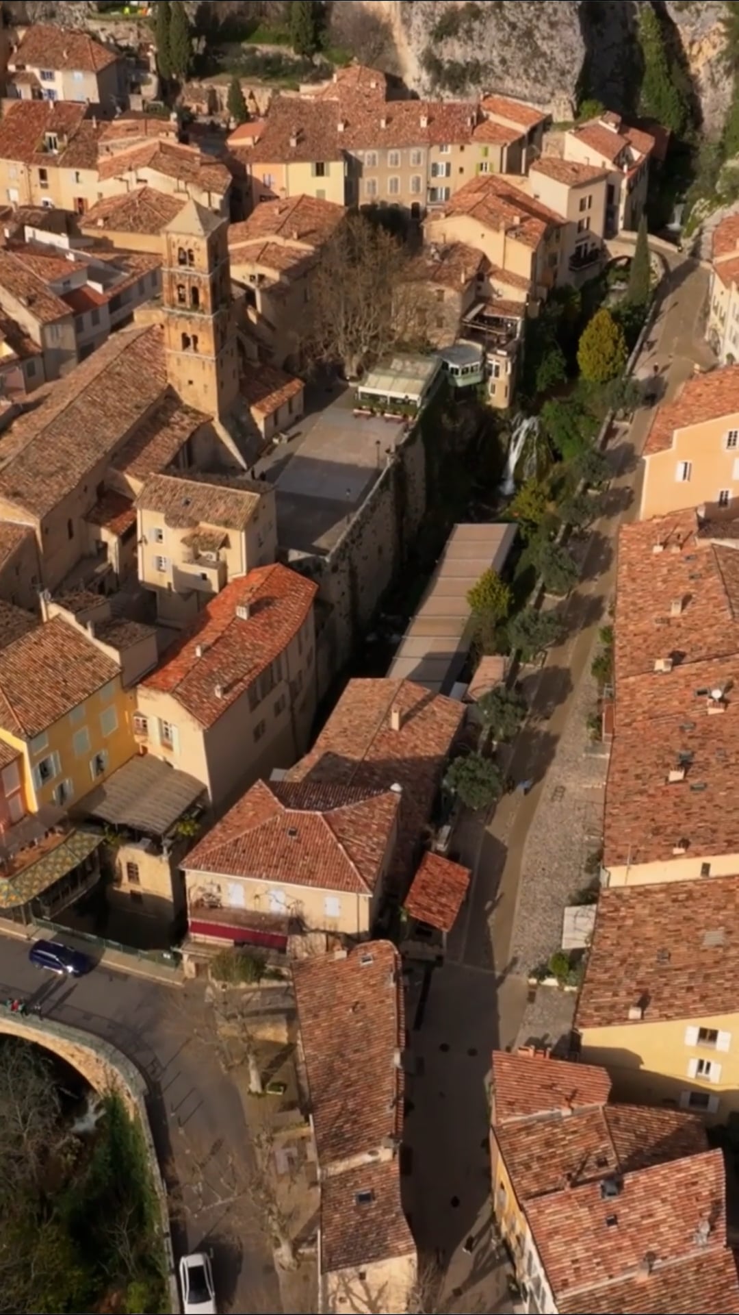 Drone discovers Moustiers-Sainte-Marie: Medieval charm in Provence