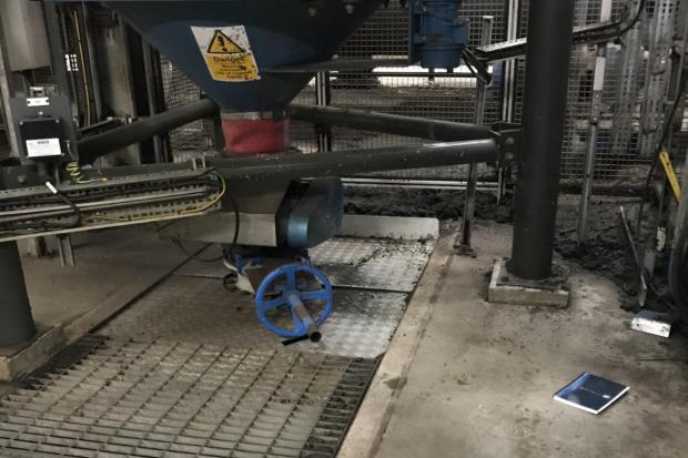 Company fined thousands after worker 'lost fingers' in horror machinery ...