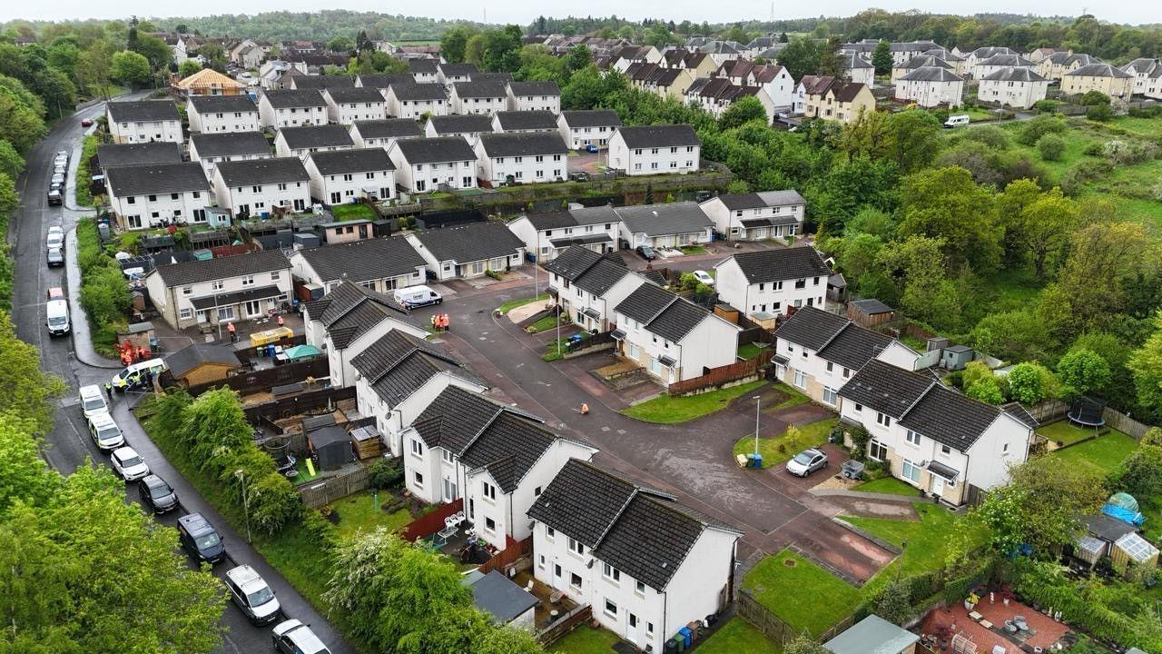 New ground movement reported near evacuated street