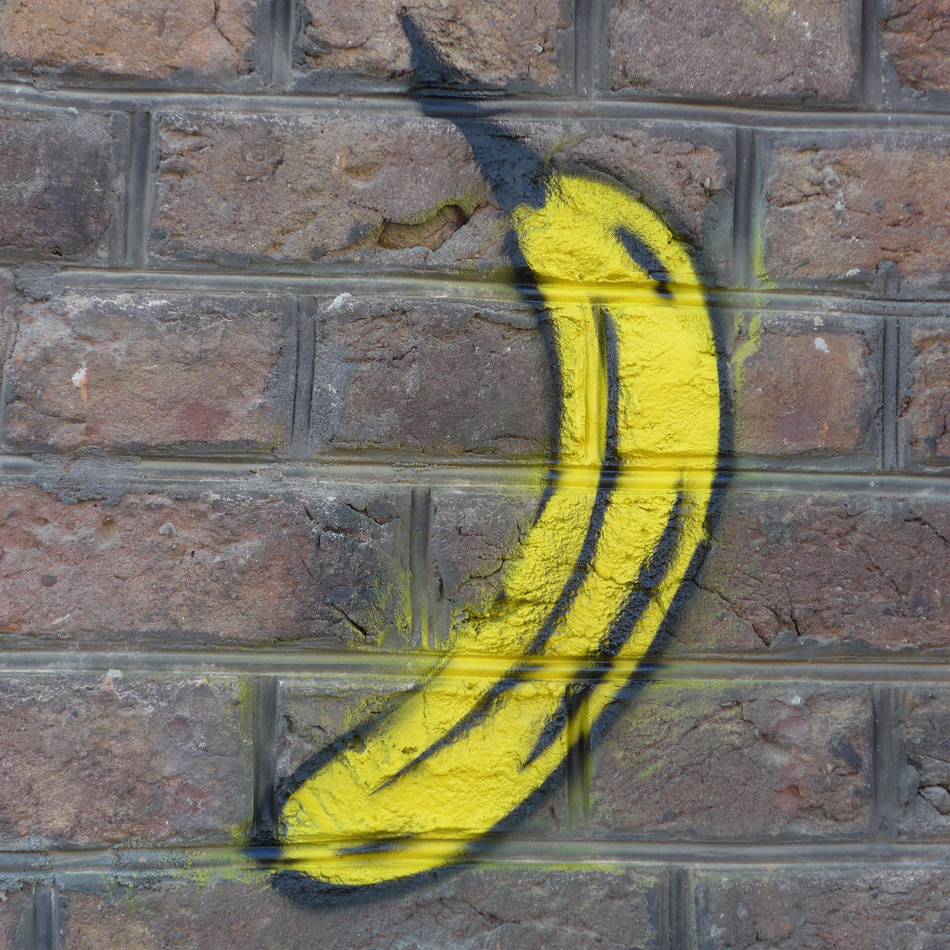 Eine Banane auf dem Alten Rathaus