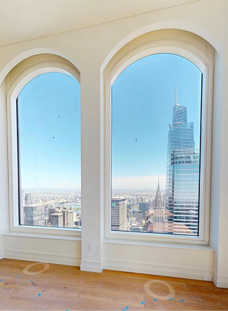 The highest-perched penthouse on NYC’s Fifth Avenue sells for $11.5M ...