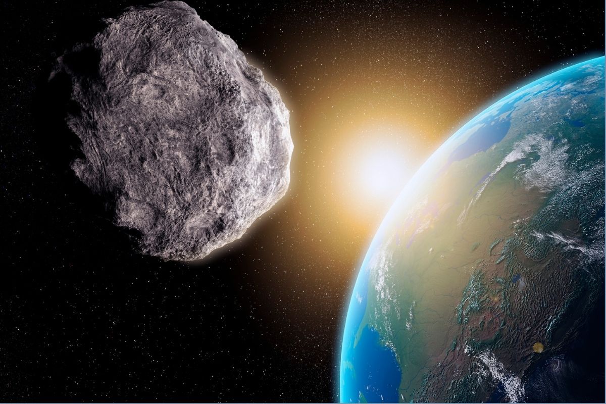 An asteroid passed dangerously close to Earth – and most people never ...