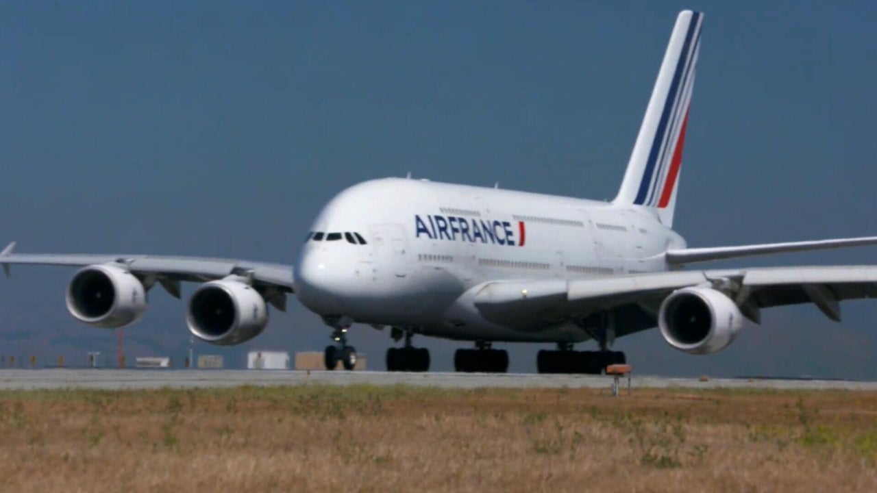 Detroit-bound plane diverted to Canada over Ebola concerns