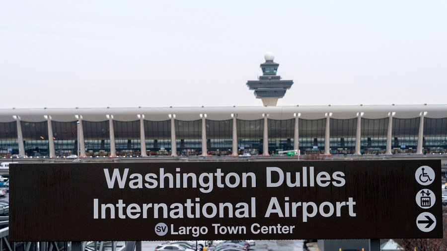 US orders travelers from Ebola outbreak countries to pass through ...