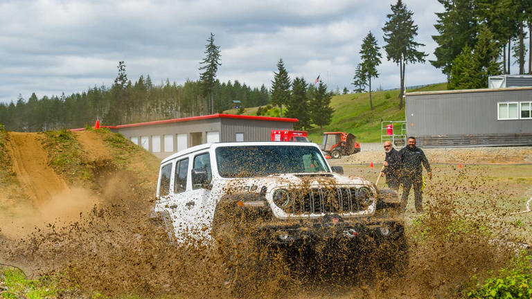 I drove the 2026 Jeep Wrangler Moab 392 on- and off-road: Here's my ...