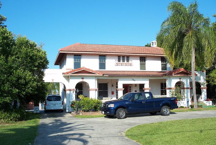 10 reasons why retirees keep moving to Sebring in Florida