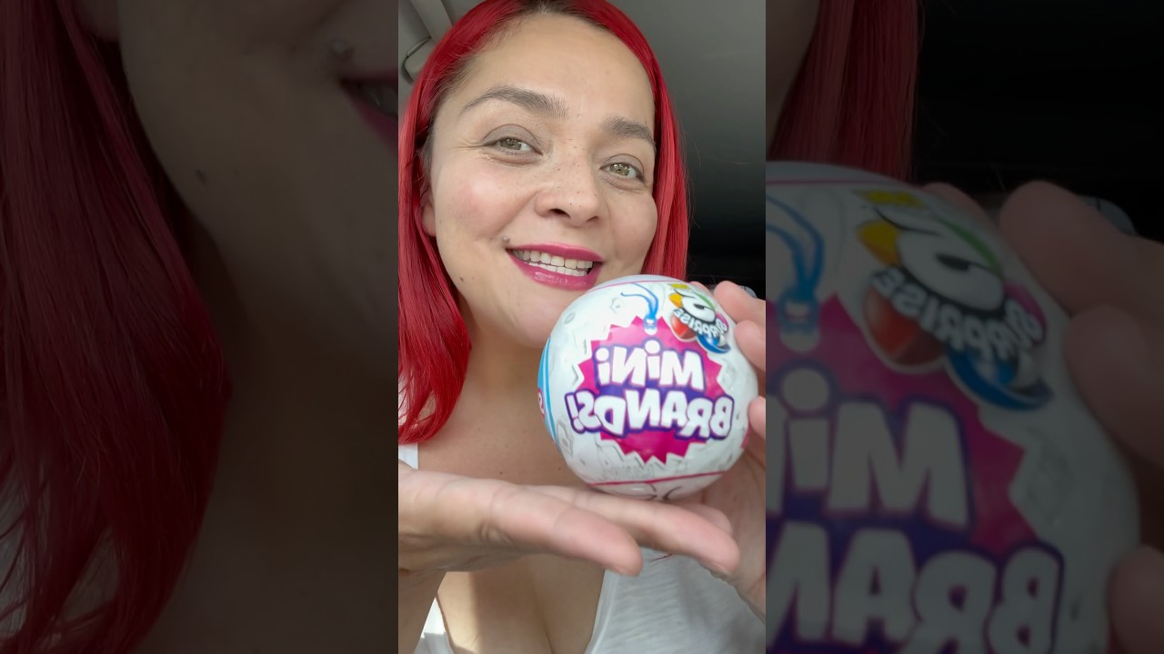 Unboxing the first-ever Mini Brand super rare item