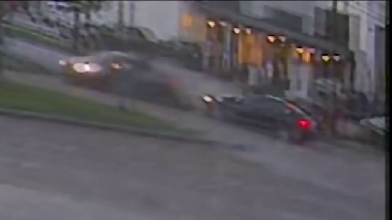 Former US attorney accused of leaving scene of Houston crash
