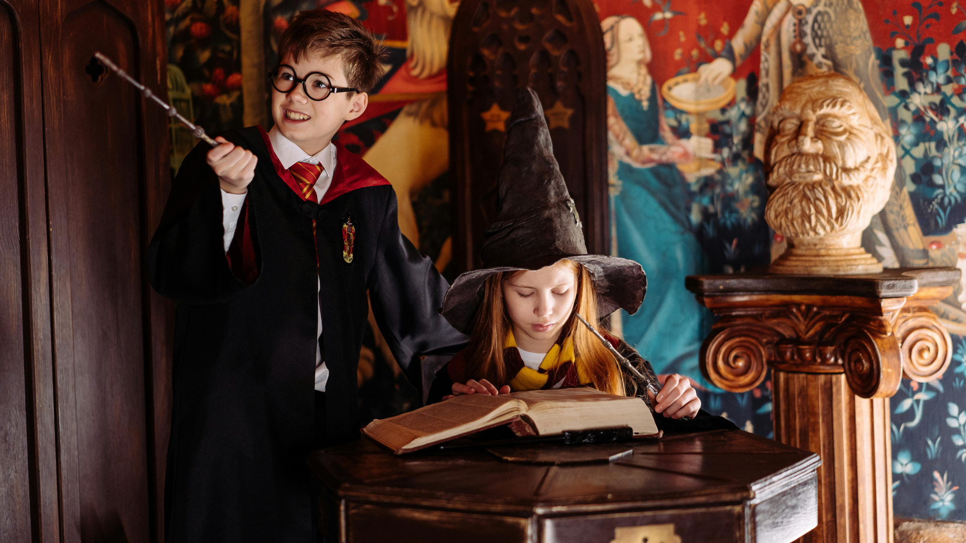 10 Harry Potter Spells Wed Use On The Daily & 10 Useless Ones