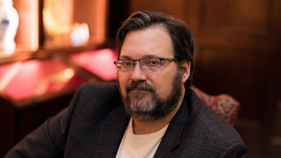 Brandon Sanderson reveals first-ever official art for two major Cosmere ...