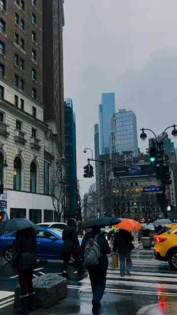 Rainy day moments in New York City