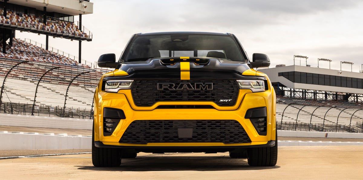 Rumble Bee! Ram's new family of V-8-powered street trucks make Ford's F ...