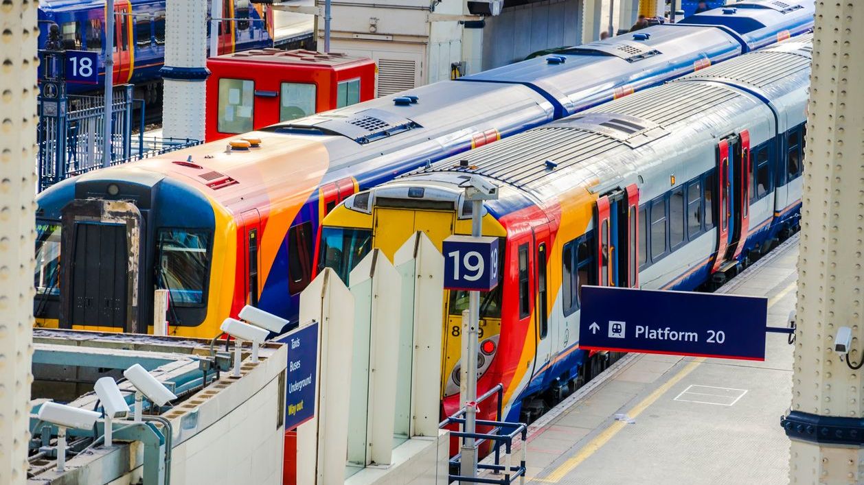 Two major London train stations are closing for 22 days this summer