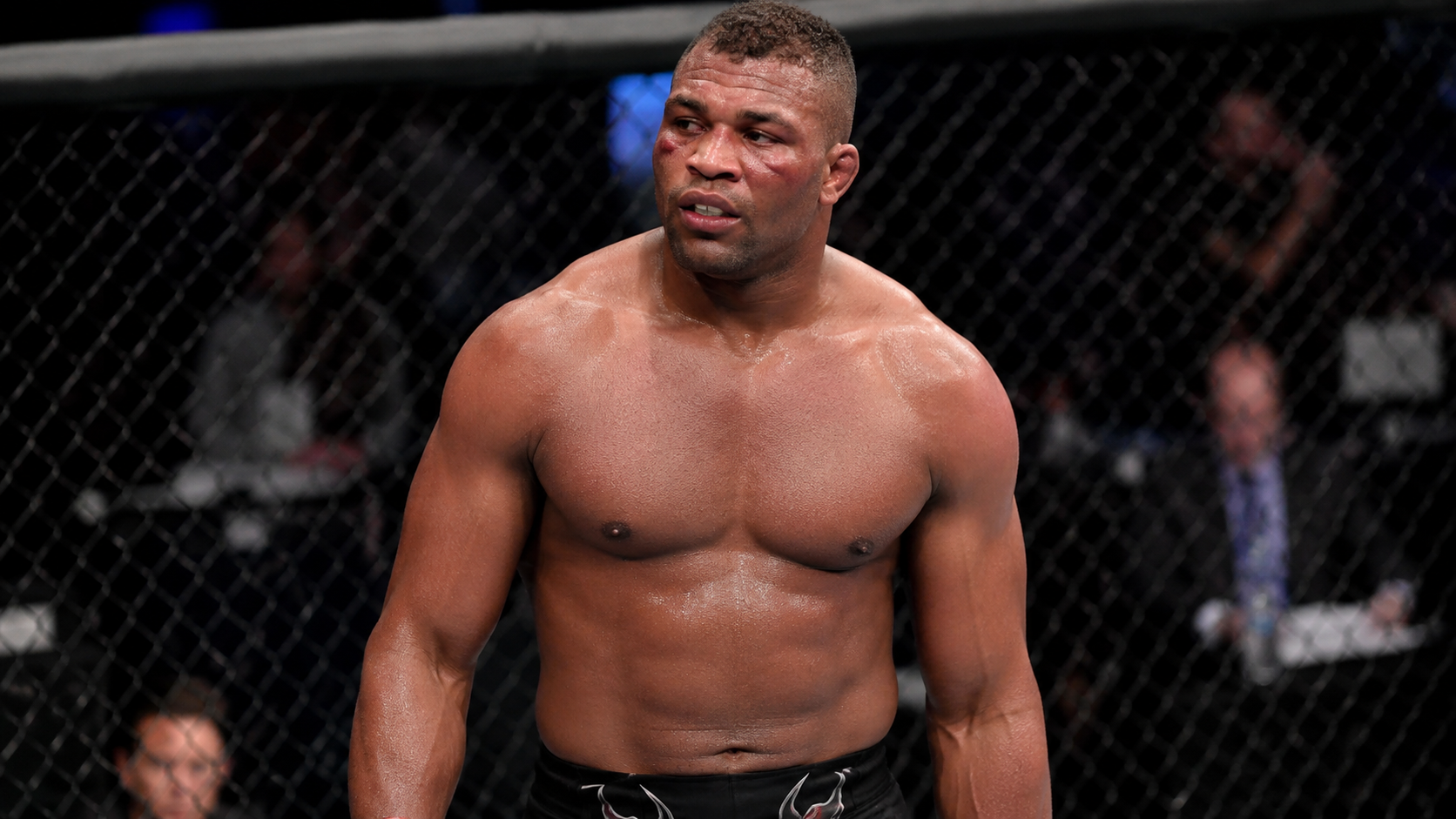 Valentijn Overeem’s fall after beating Randy Couture in 2000