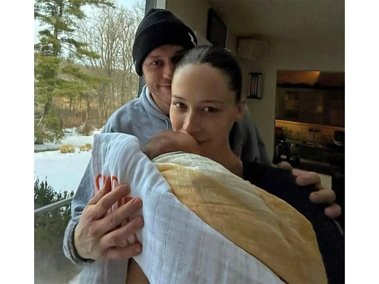 5-month-old baby, $500,000 lawsuit, a condo sold at a loss: Pete ...