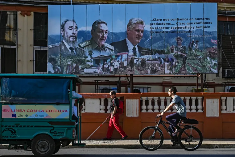 Trump abandons subtlety, eyes Venezuela playbook for Cuba