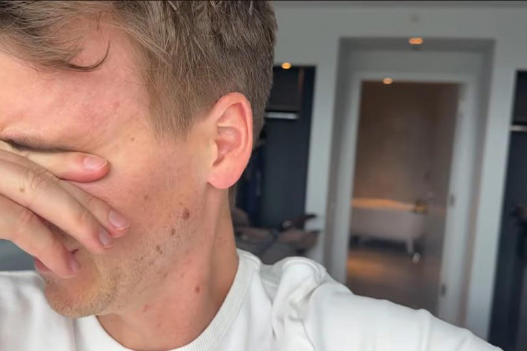 Joe Sugg wipes away tears as he shares emotional fatherhood update with ...