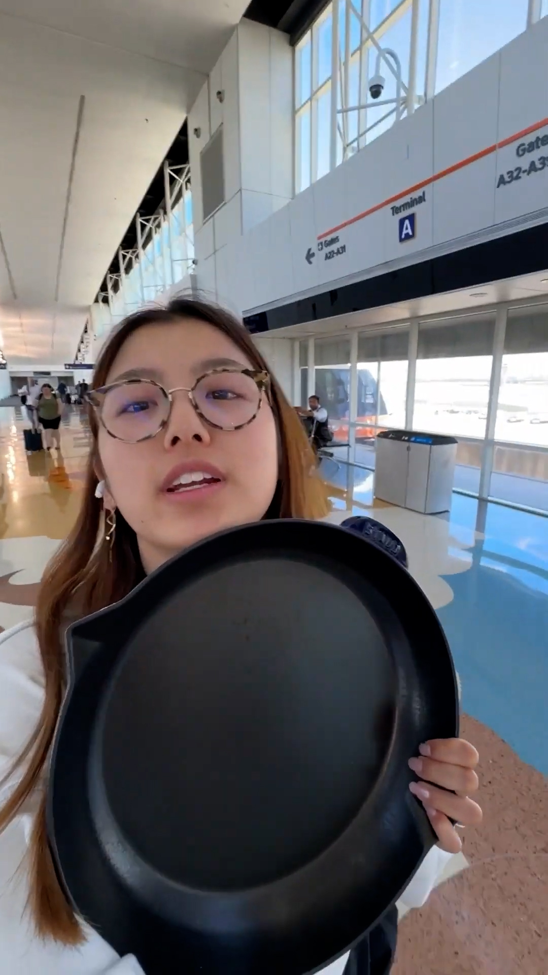 Bringing my frying pan onto an airplane as carry on