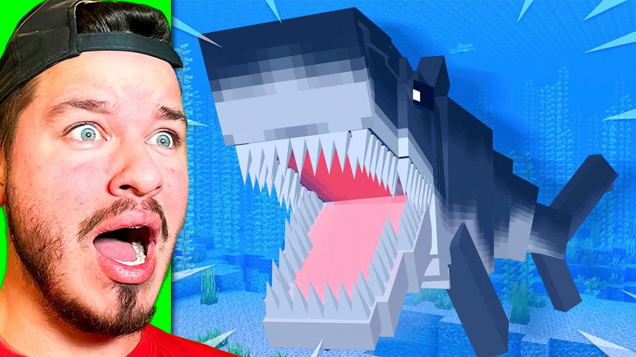 I fooled my friend using sharks in Minecraft