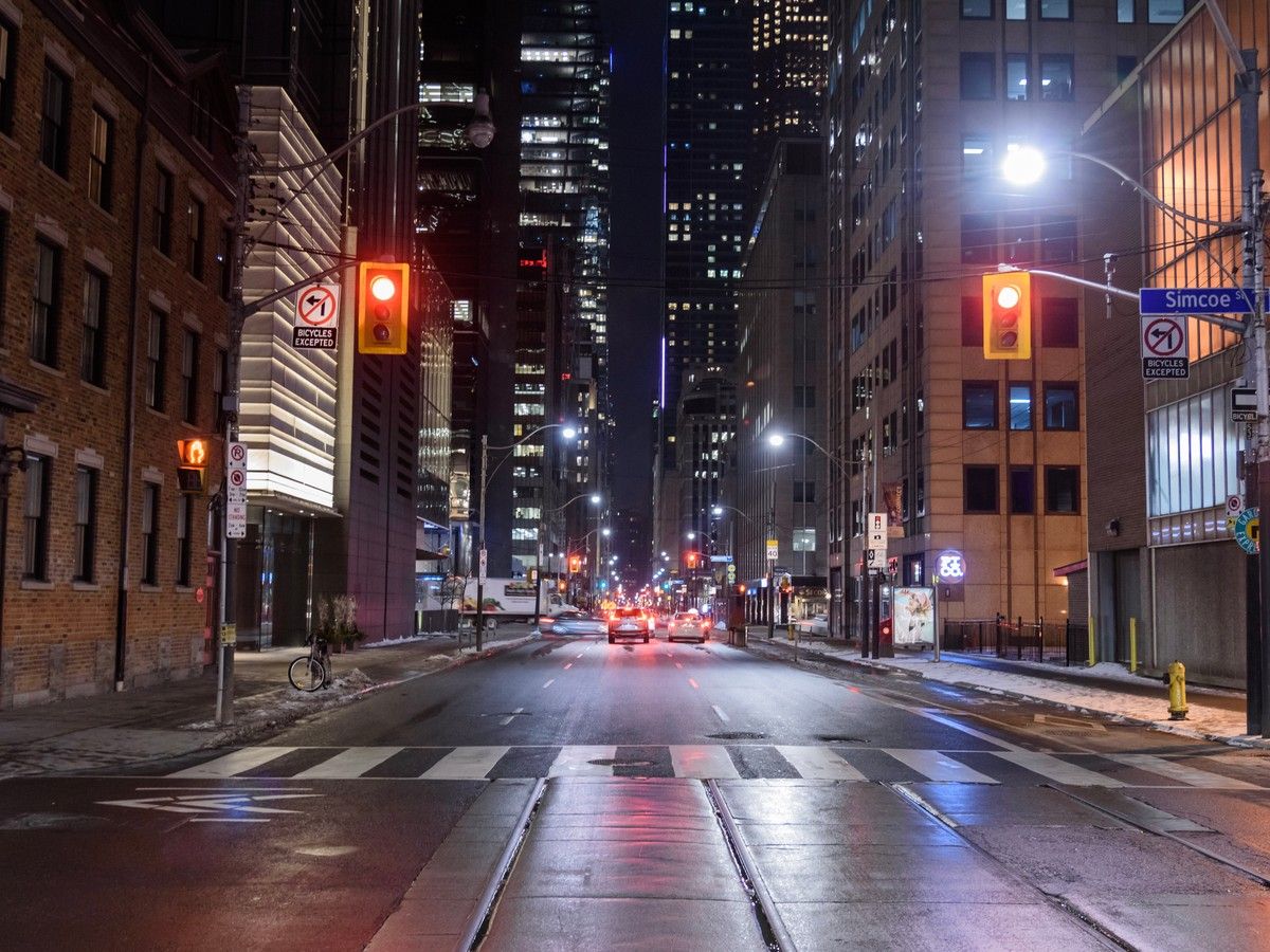 Toronto driver wins appeal of red light ticket nearly two decades after ...