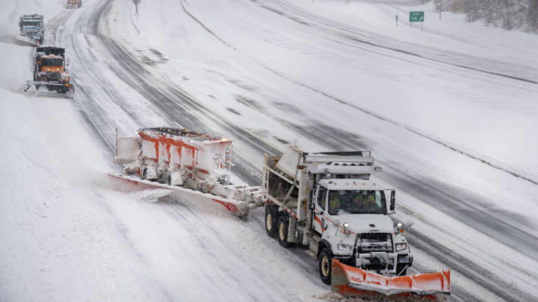 Winter storm warning: Up to 18 inches of snow and 30 mph winds expected ...