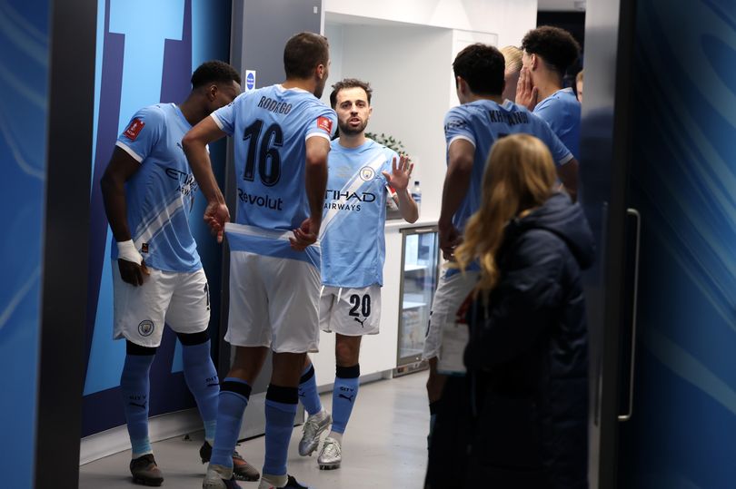 Abdukodir Khusanov and Bernardo Silva moment shows Man City change