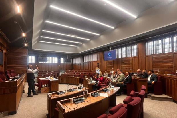 Oldham enters 'unprecedented time' after meeting fails to elect mayor