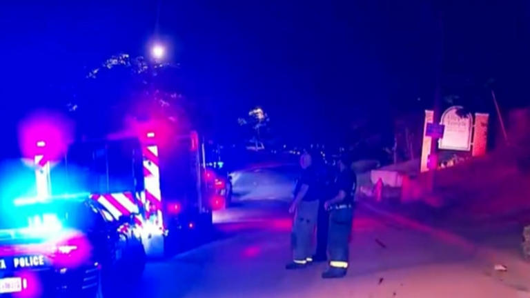 2 men shot at northwest Atlanta apartments, police say