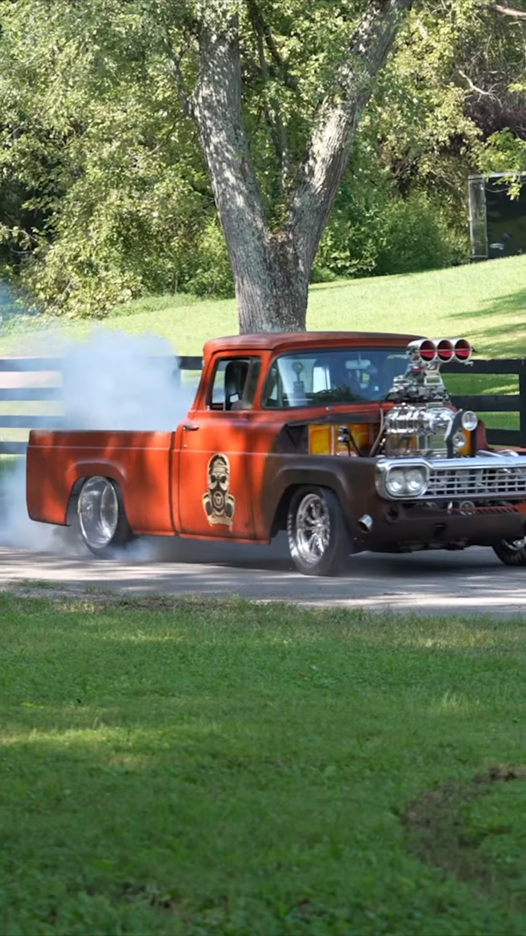 800 HP Ford F100 turns into a massive burnout machine
