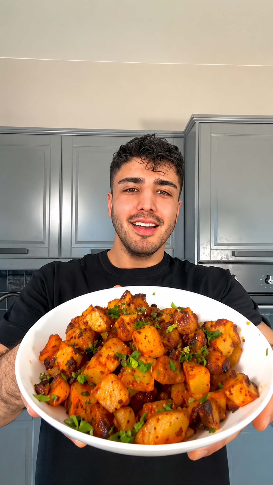 How do you make the perfect crispy batata harra?