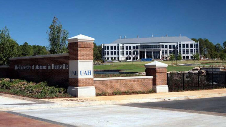 5 programs at UAH rank in top 25 nationally for federal research funding