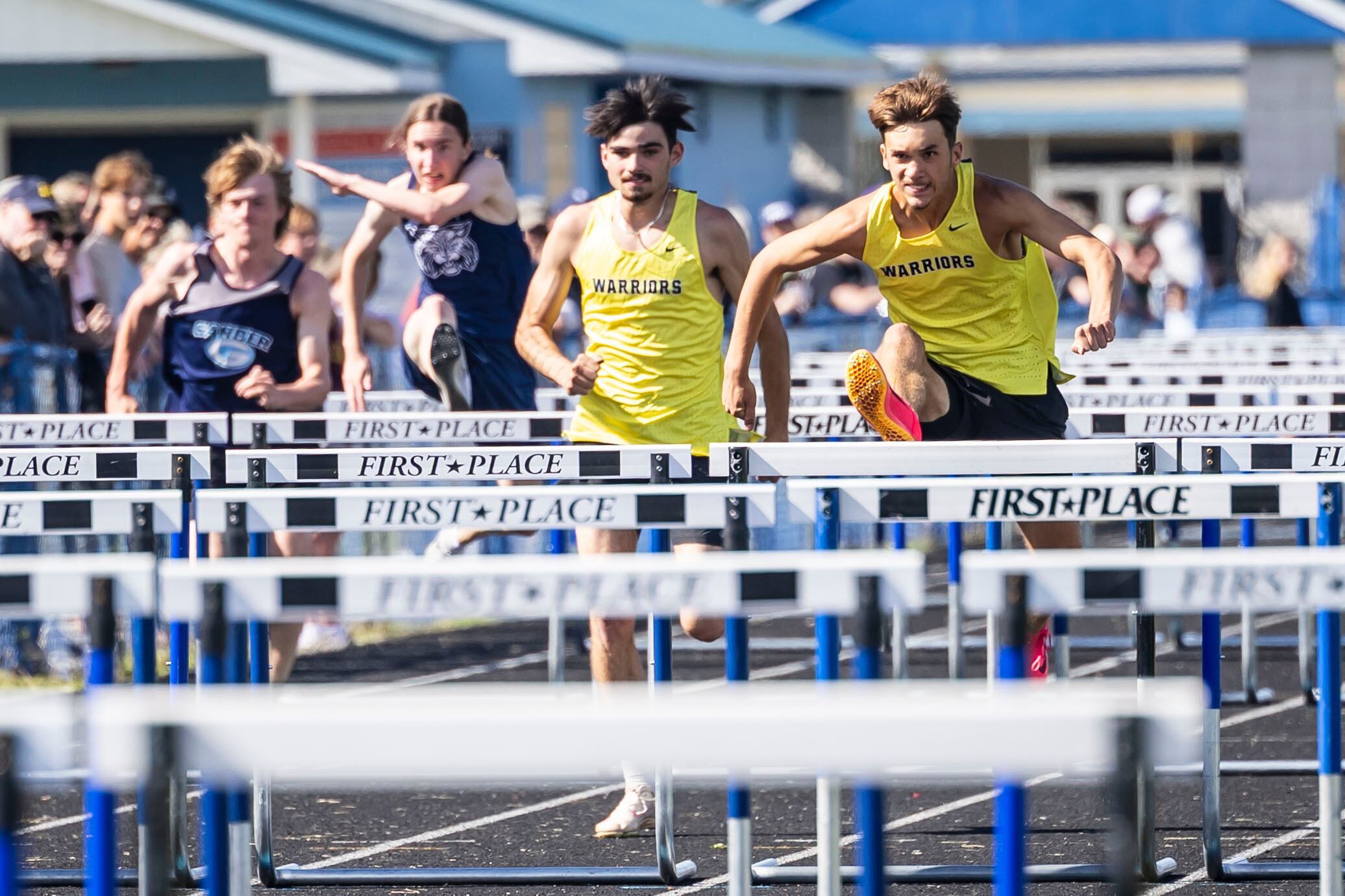 Four-time champ turns into super sub on record-setting relay as Western ...