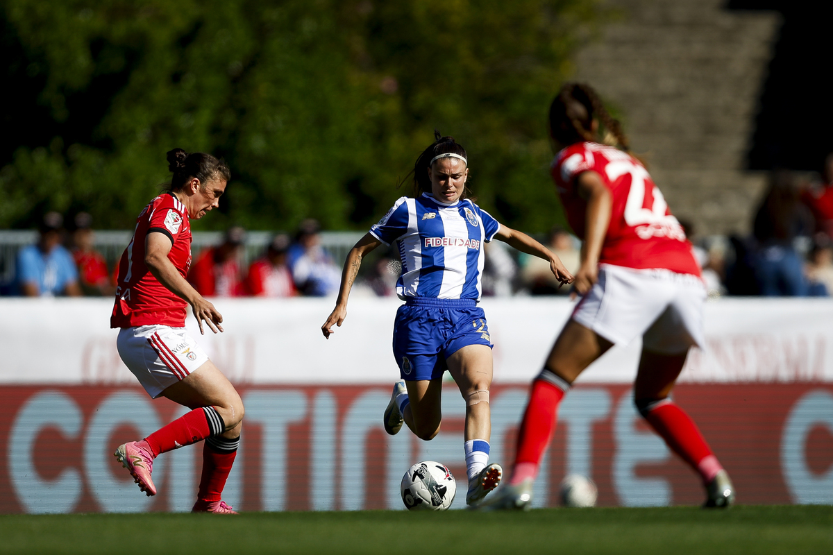 Lara Perruca renova com o FC Porto